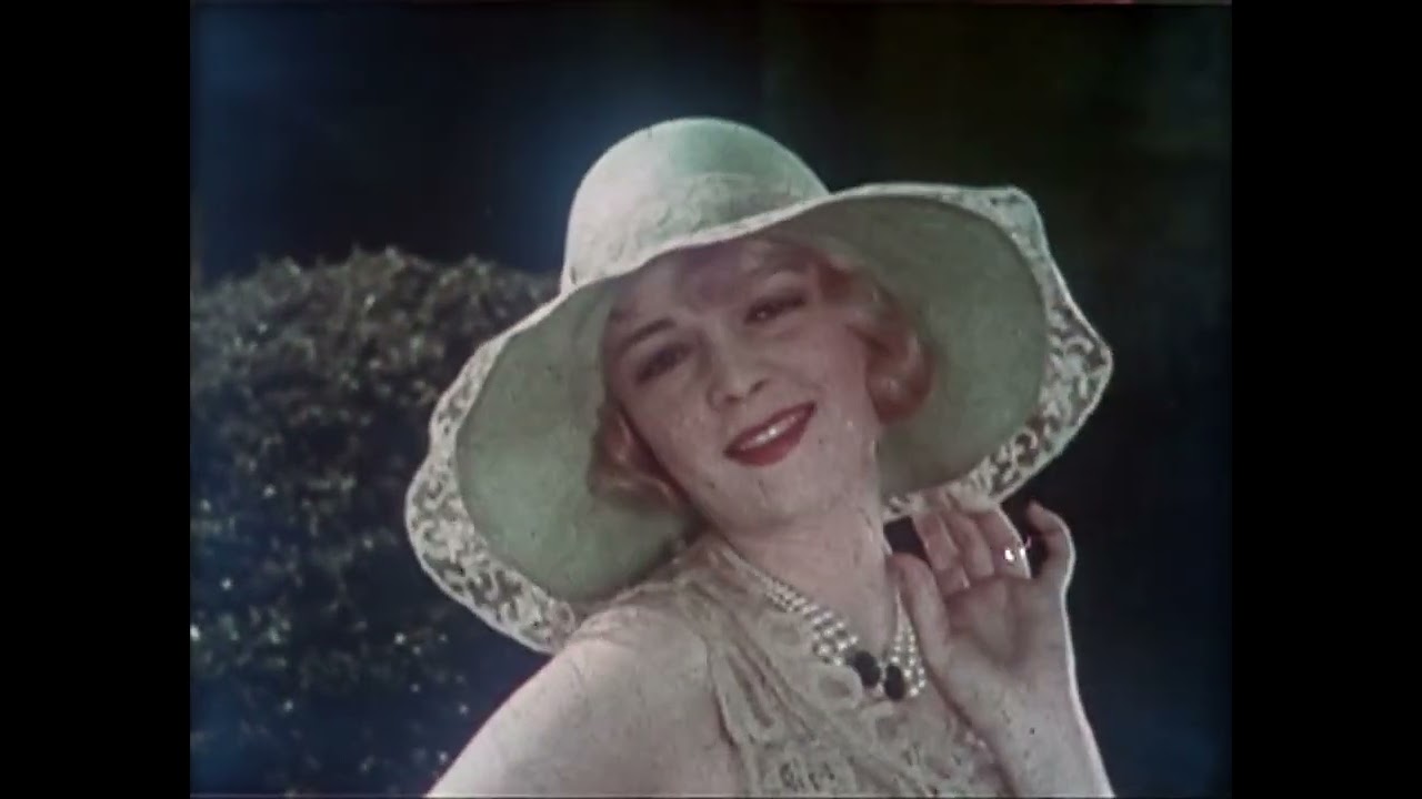 Fashion News (1927) Fashion Features Studios, Inc. - YouTube