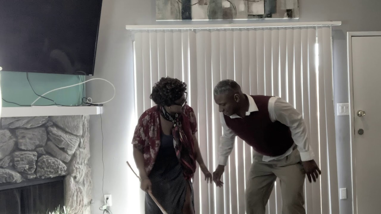 Sayrie Does// Dancing Old Couple - YouTube