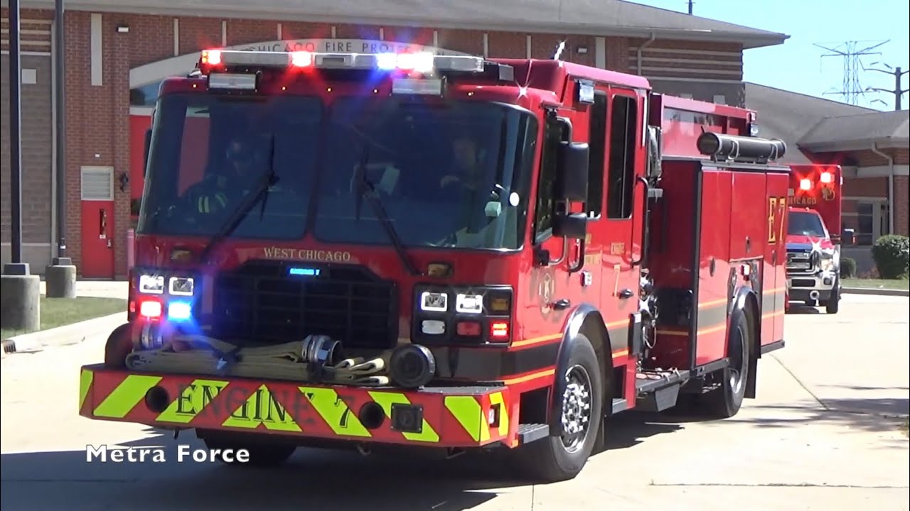 West Chicago Fire Dept Engine 7 & Ambulance 7 Responding - YouTube