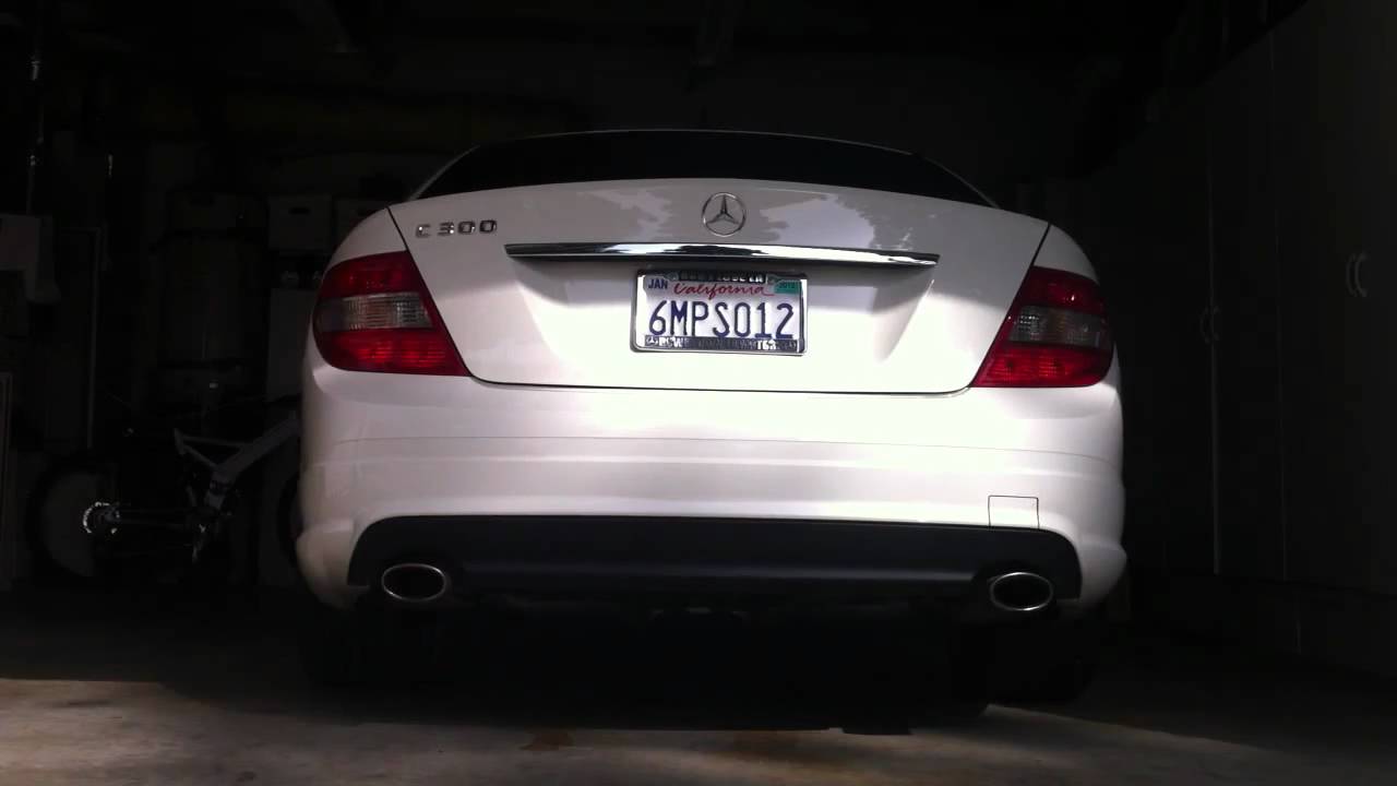 W204 with Magnaflow X-Pipe - YouTube