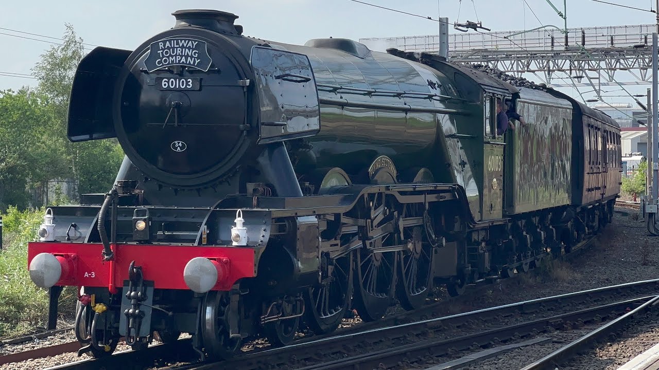 MEGA weekend at Crewe ft. Midland Pullman & Flying Scotsman! - YouTube
