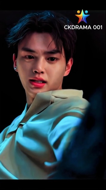 Jeong Goo-won saved Do Do-hee 🥺🥺 ️ #kdrama #ytshorts #songkang # ...