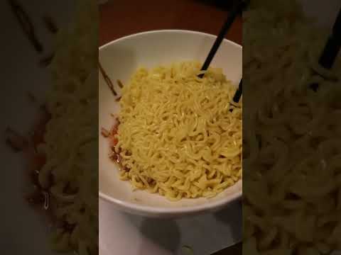 THE ULTIMATE INDOMIE RECIPE #Indomiegoreng - YouTube