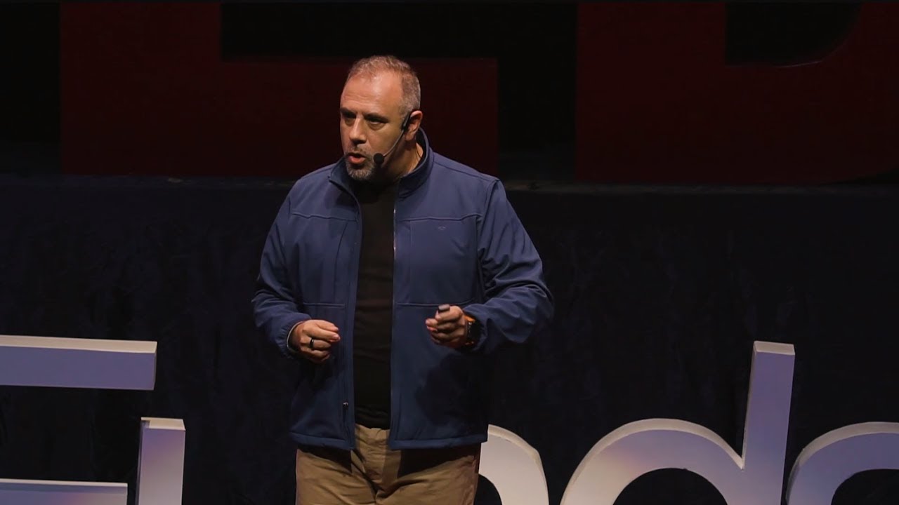 El gen emprendedor | Luis Ramos | TEDxPlazaFundadores - YouTube