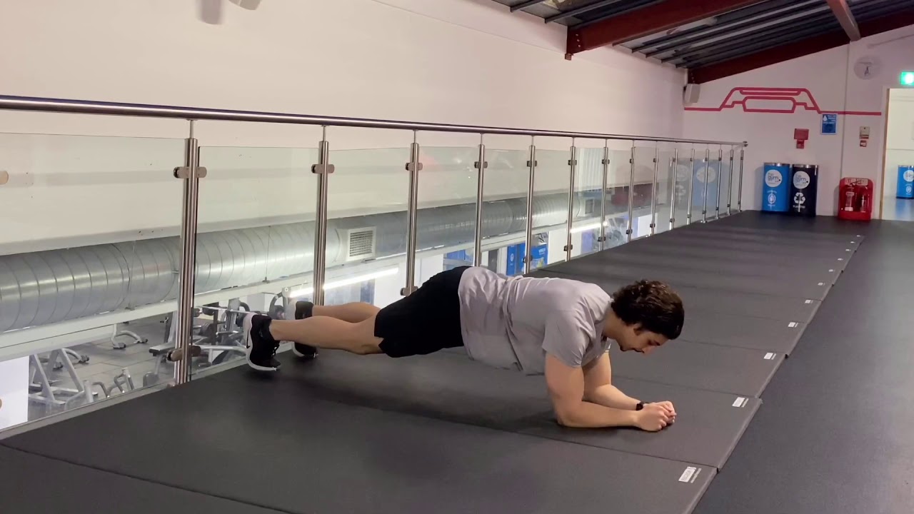 Plank with arm raise - YouTube