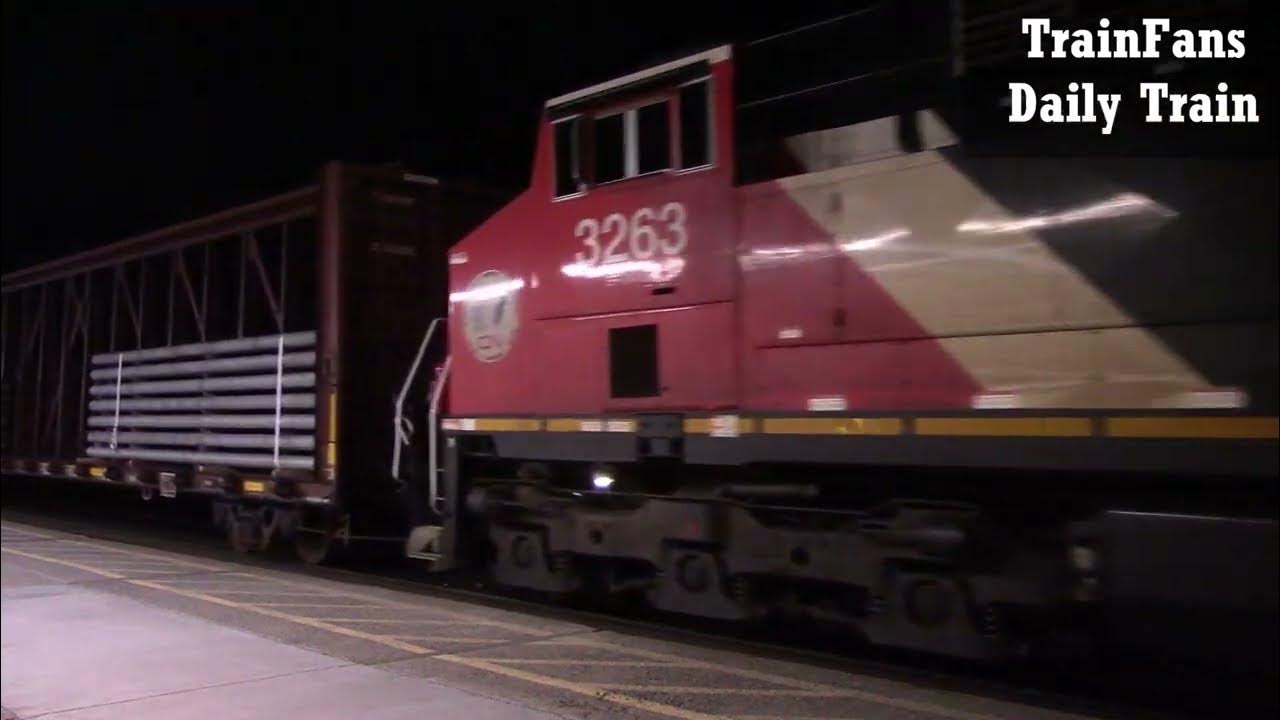 Manifest Train CN M301 CN 3881 & CN 3263 Locomotives Sarnia Ontario - YouTube
