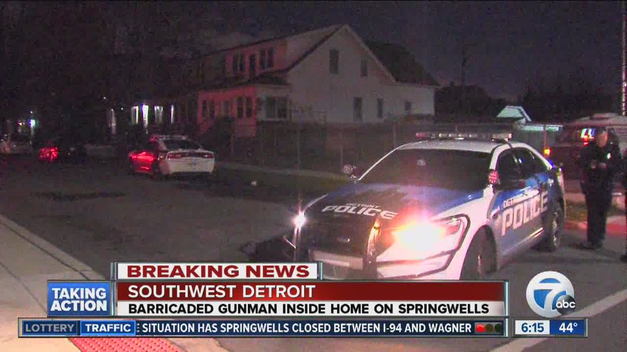 Barricaded gunman on Springwells in southwest Detroit - YouTube
