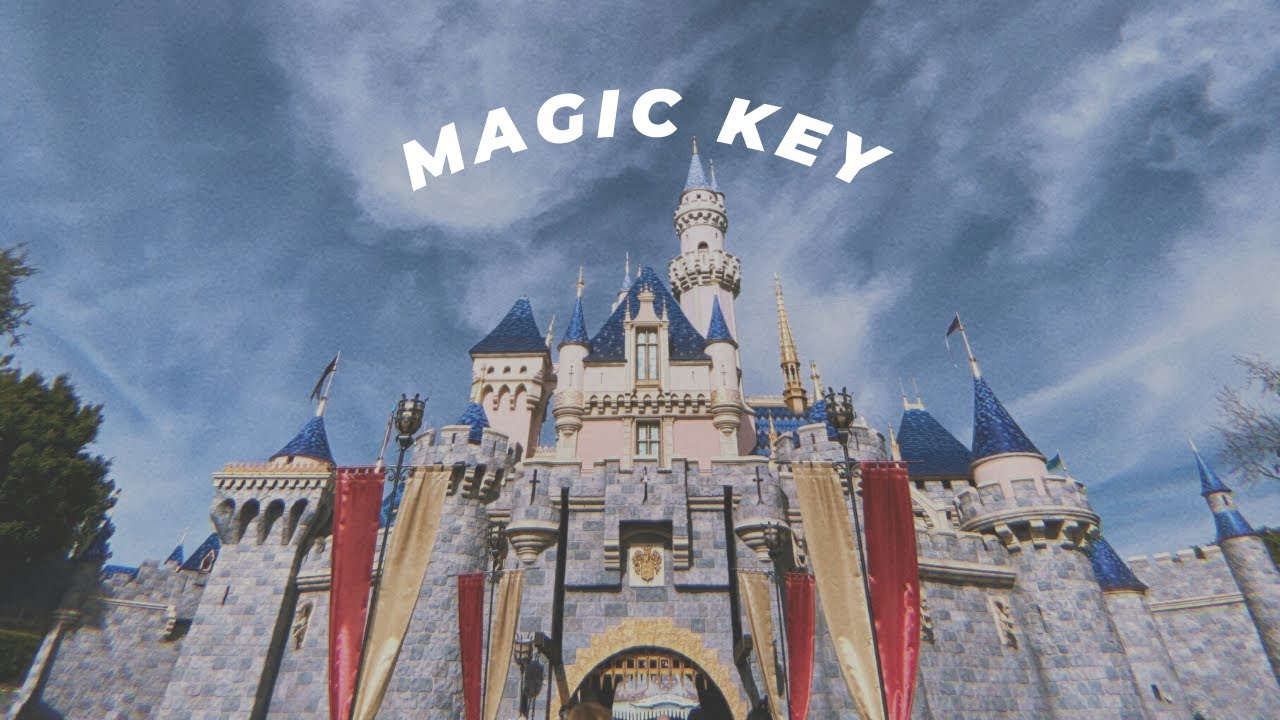 DISNEYLAND MAGIC KEY IS IT WORTH IT? HOW TO USE, PROS, AND CONS - YouTube