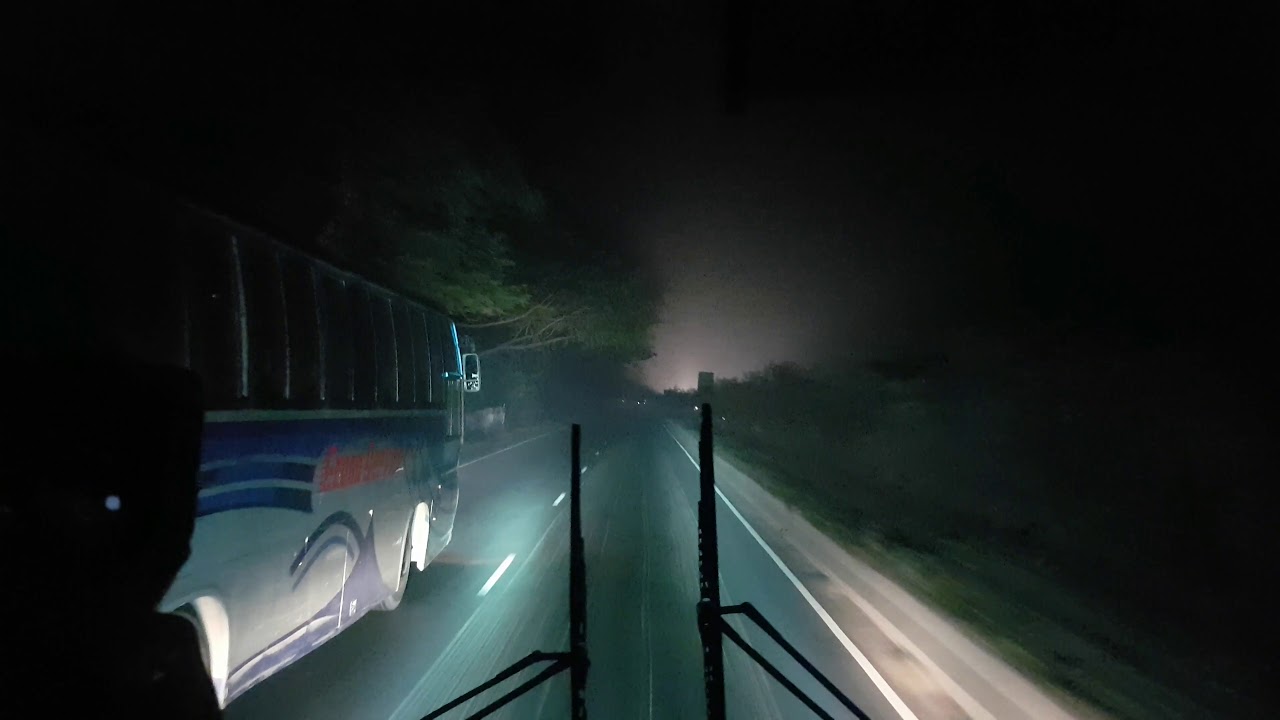 Econo VS Econo | A tricky overtake | Headlight off show | Thrilling bus driving | Bus race in BD ...