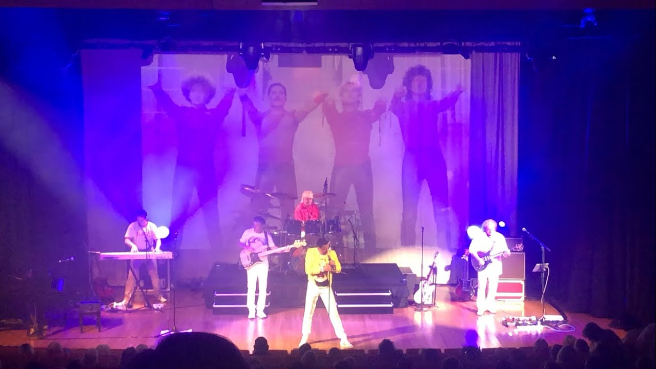 Thomas Crane Bohemian Rhapsody Queen Concert - YouTube