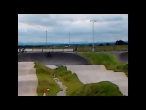 Bike Doctor racing episode 5 - Revolution bike park / Rhyl bmx track ...