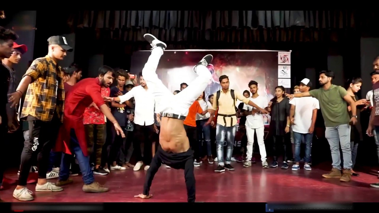 Girls Vs Boys College Dance Competition | Sanket Gaonkar | Ayush ...