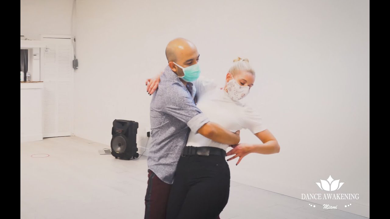 Sergio & Jess Miami Bachata- Lovely DJ Selphi bachata remix - YouTube