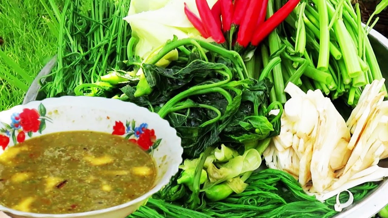 បុកទឺកគ្រឿង - Traditional Cambodia Food (Bok Tek Kroerng Khmer) - YouTube