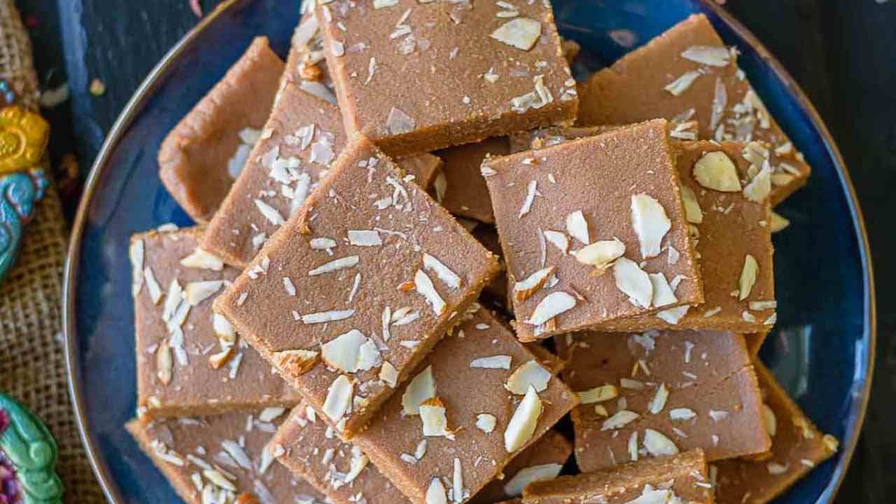 Sukhdi (God Papdi) - YouTube