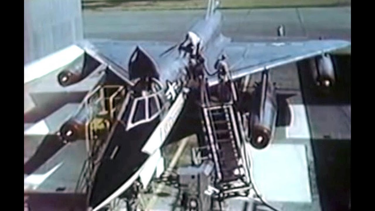 Convair B-58 Hustler - "First Flight" - 11/11/56 - YouTube