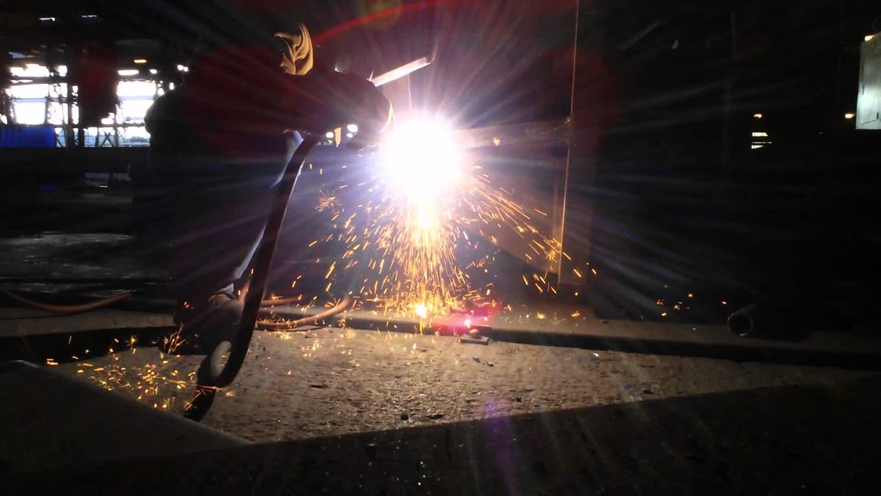 Carbon arcing - YouTube