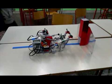 Lego Mindstorms EV3 - Santa delivers presents 2 - YouTube