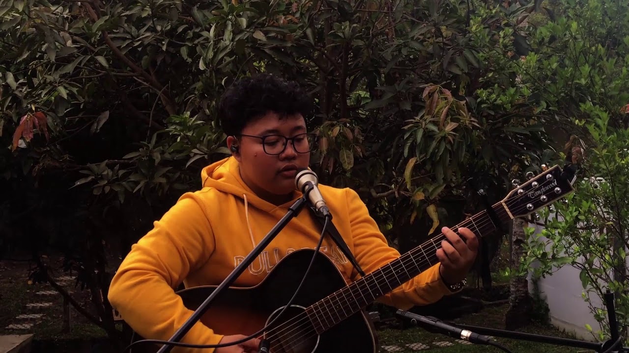 GAYATRI CHANDRA - MOVIE SCENE | SKENARIA FAJAR LIVE SESSION - YouTube