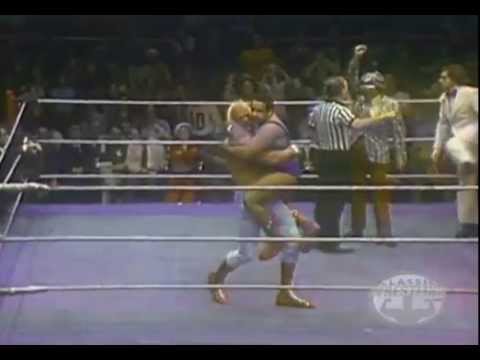 Superstar Billy Graham vs Don Serrano - YouTube