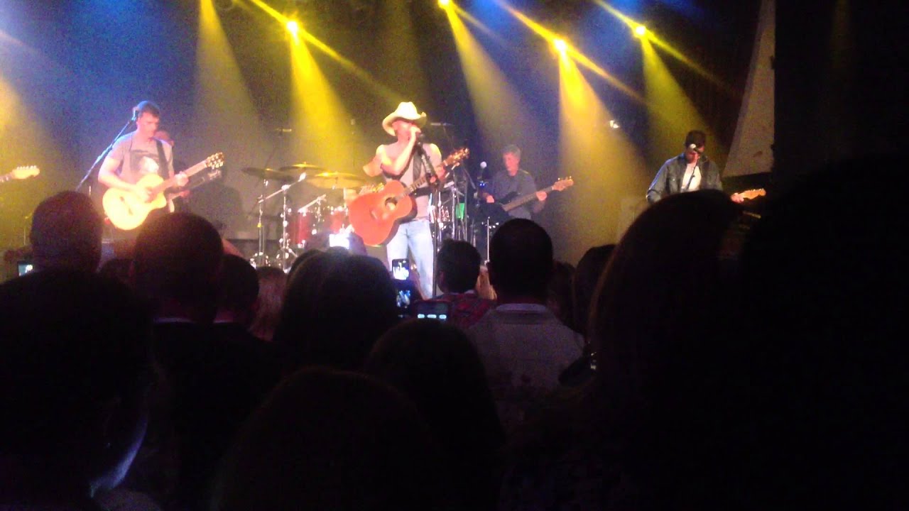 Kenny Chesney - Coconut Tree - YouTube