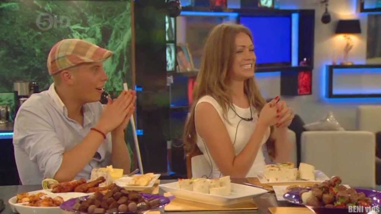 SARA IS NEEDY - YouTube