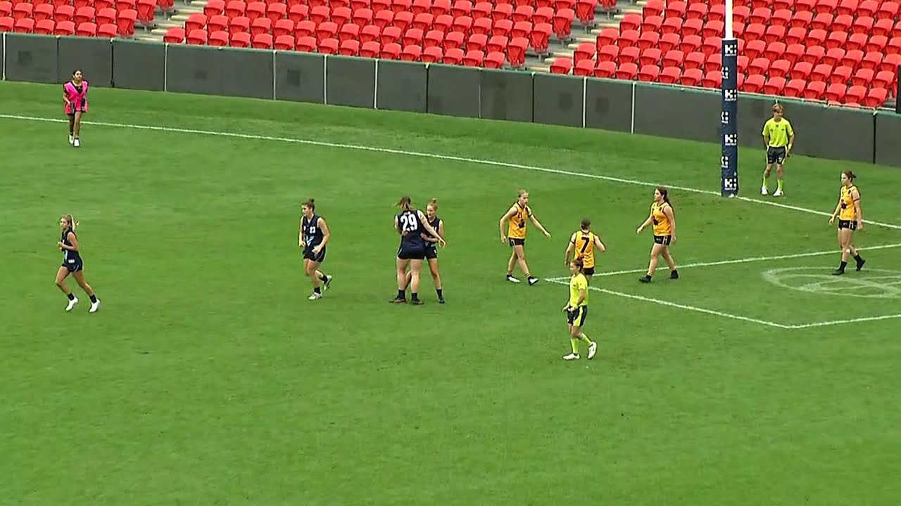 Isabella Grant kicks straight! Vic Metro v Western Australia | 2019 NAB ...