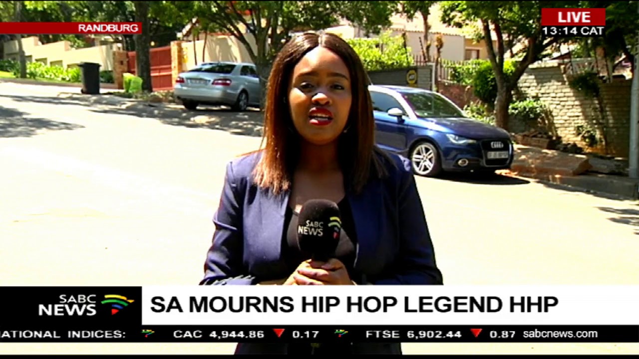 The mood outside HHP's home: Lopang Alamu - YouTube