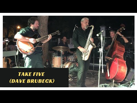 Take Five (Dave Brubeck) - YouTube