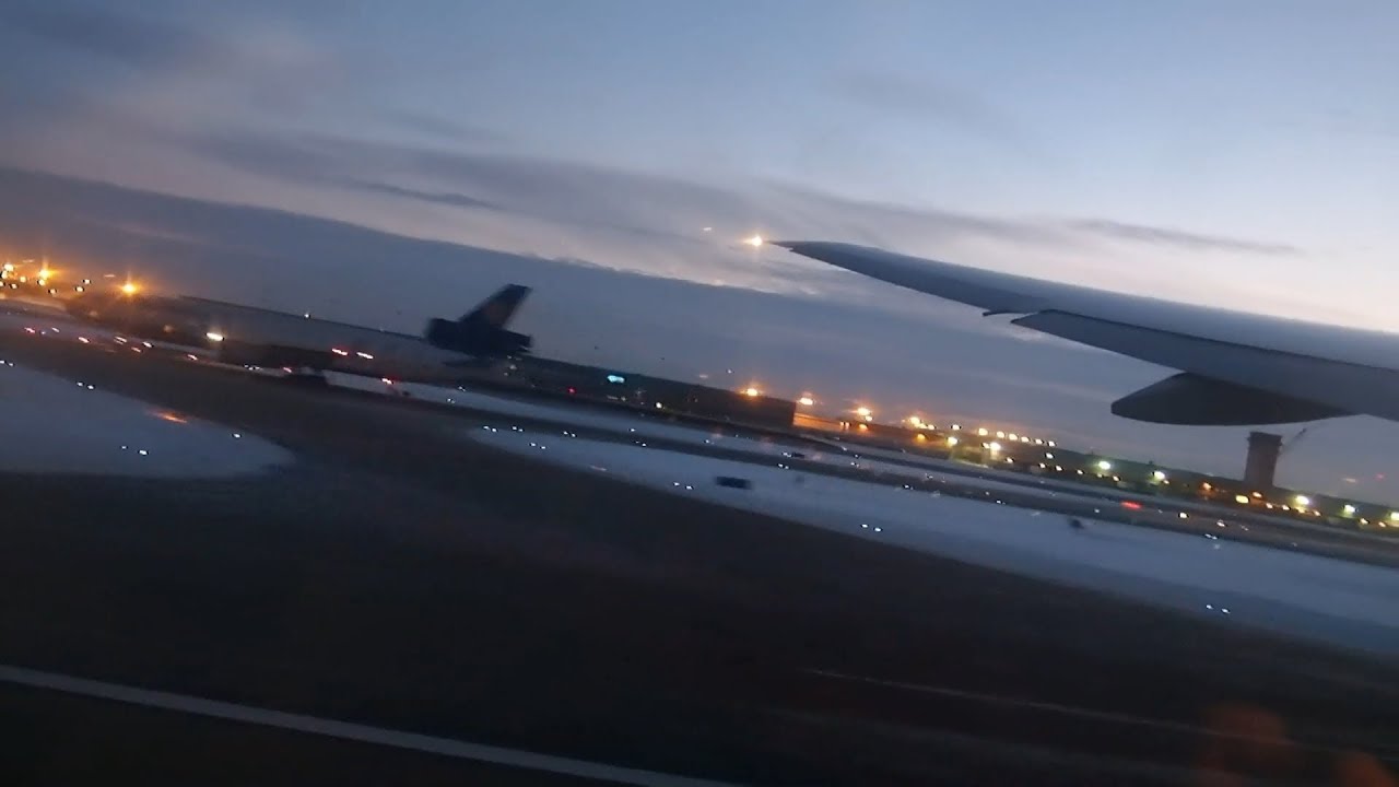 2013/12/15 ユナイテッド航空 881便 シカゴ 離陸 / United Airlines 881 Take-Off at ...
