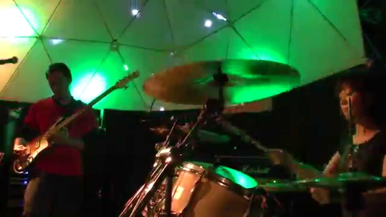 Hooper Pooper Looper 150707 @KOBE108 - YouTube