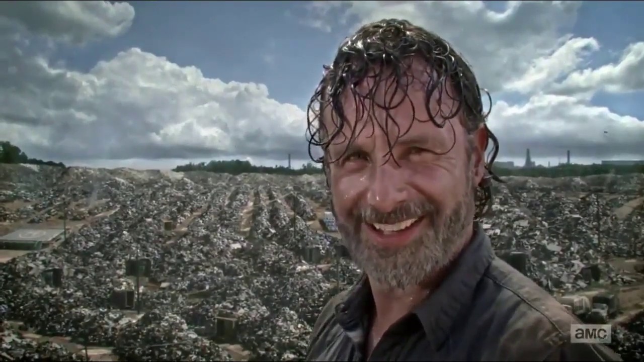 TWD S7E10 - Rick Vs Spiked Walker - YouTube