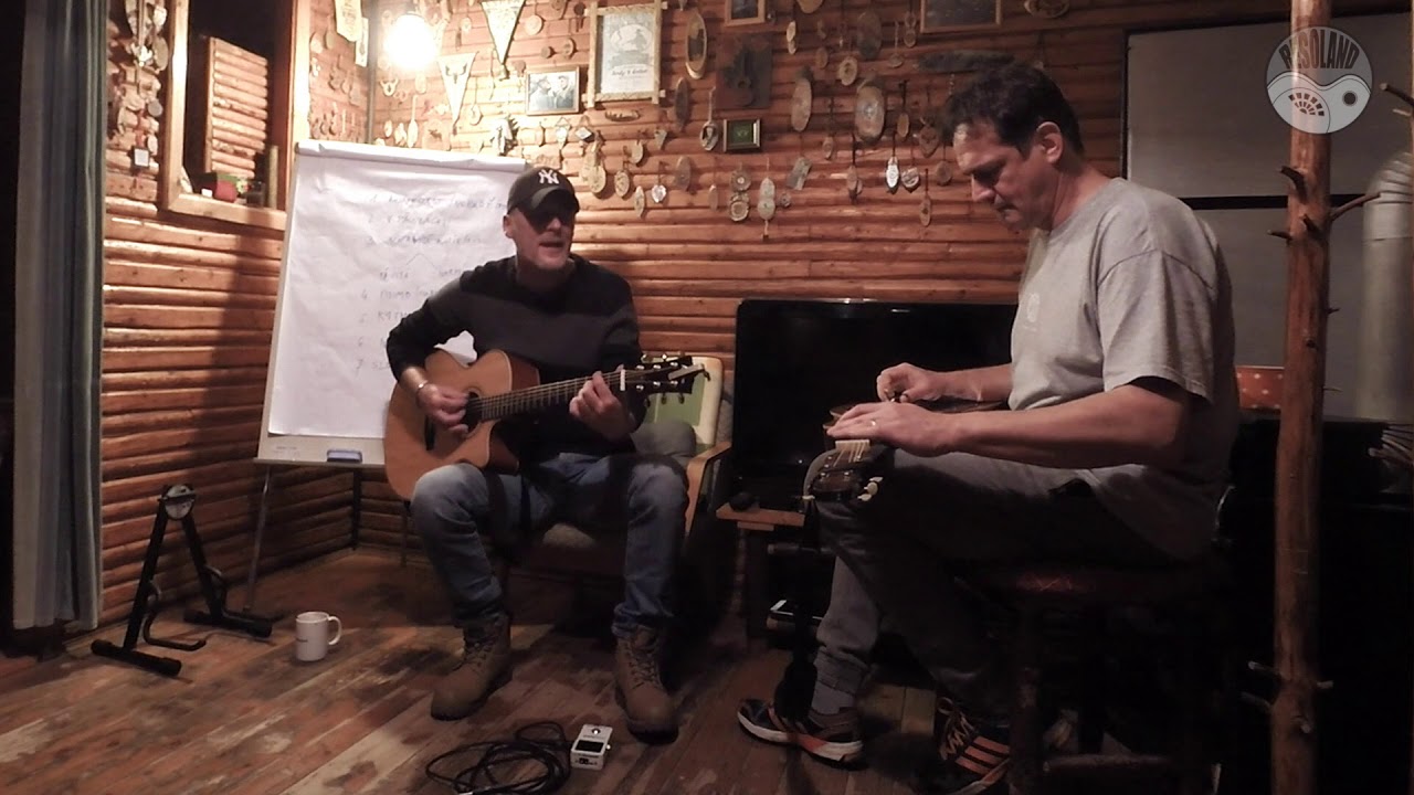 Allan Mikušek & Henrich Novák - Šťastná ako žena má byť - YouTube