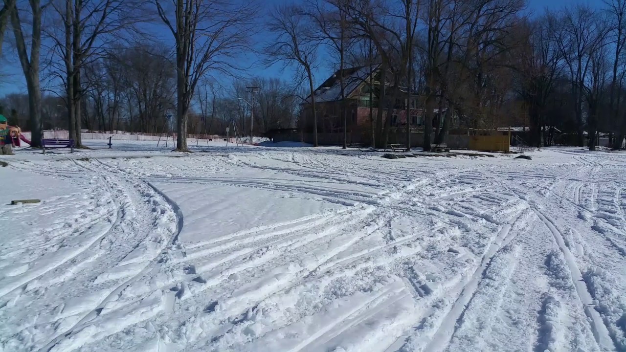 LAKE SIMCOE COVERED WITH ICE & SNOW - YouTube