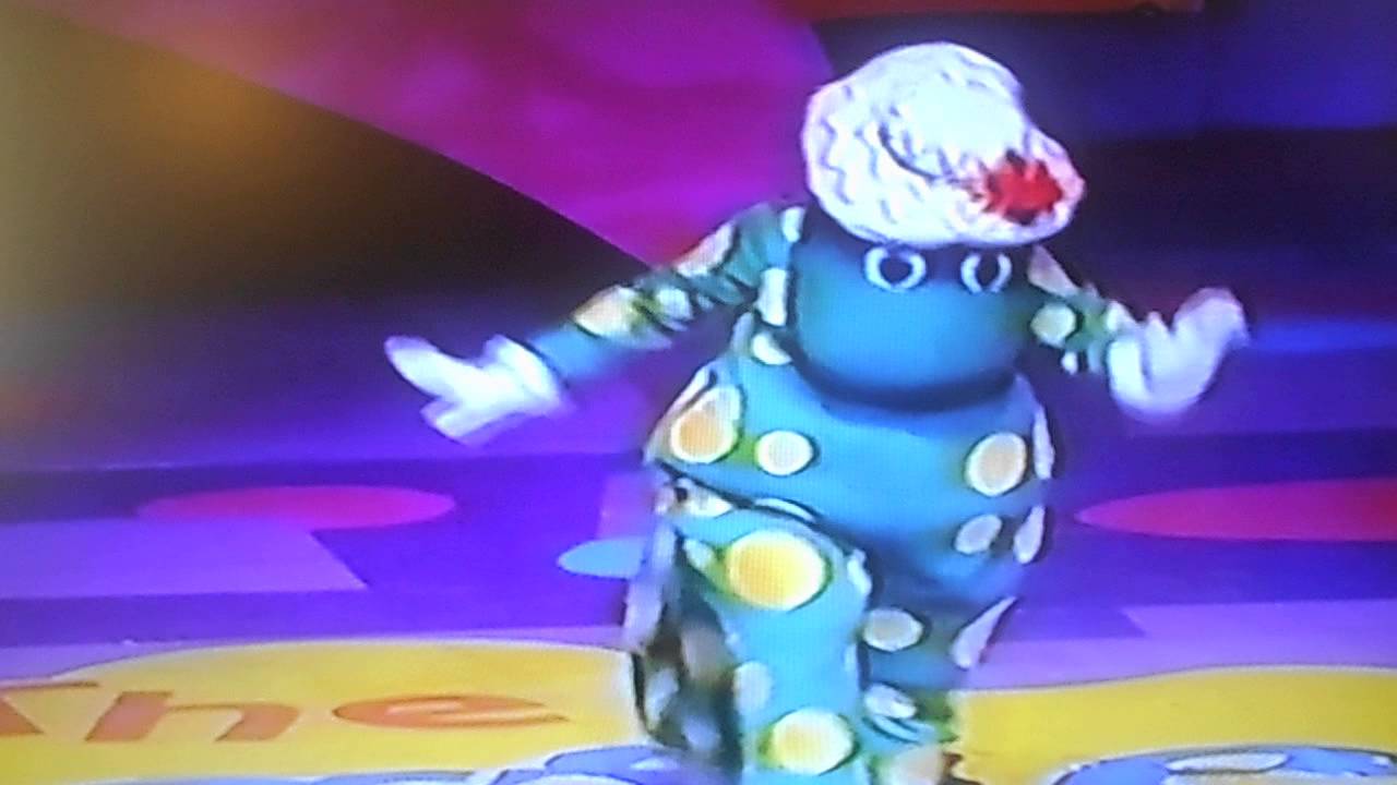 the wiggles dorothy queen of the roses - YouTube