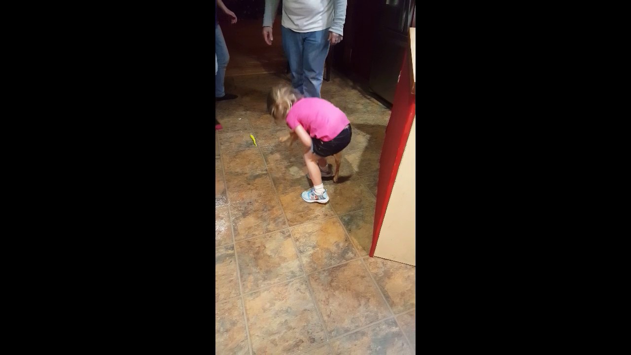 Magic Wigglee Worms - Fun with Grandaughter - Contagious Laughter ...