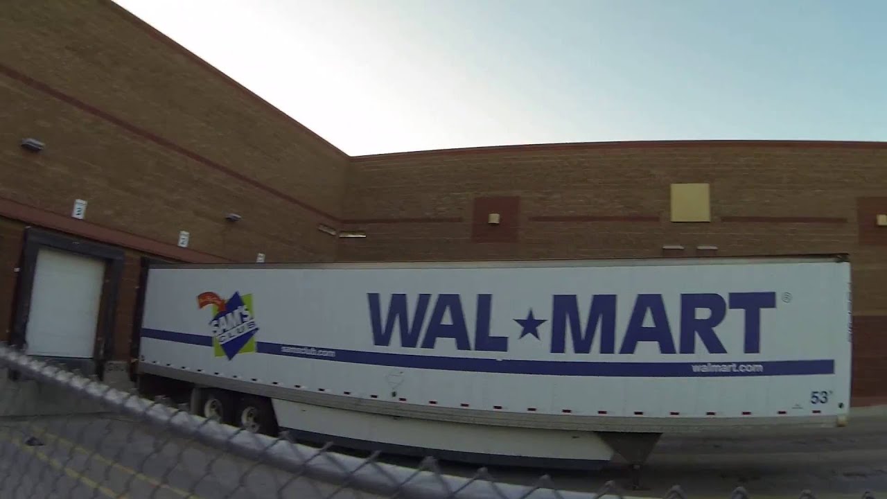 Semi Trailer Truck Dock, Walmart's Rear, Mesa, Arizona, 27 May 2016 ...
