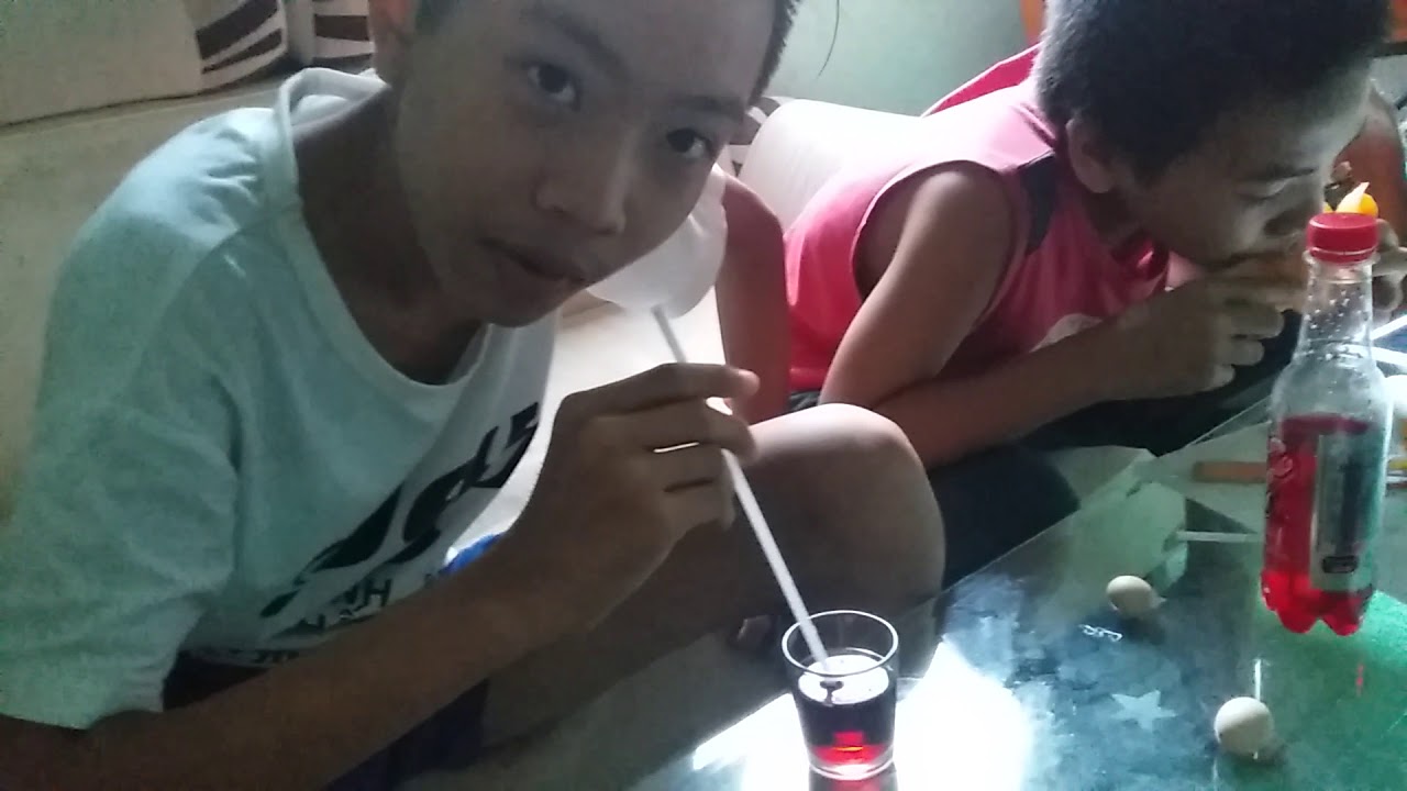 Thử thách uống coca Cola và stine - YouTube