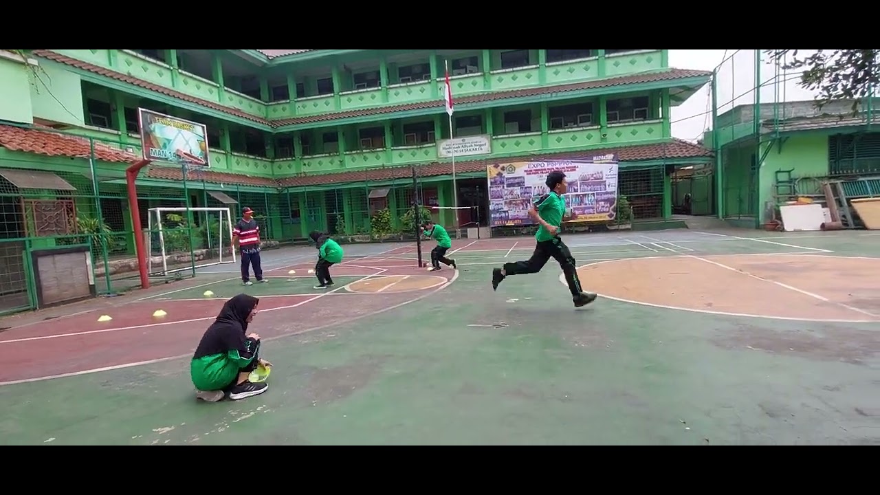 PJOK. pemanasan dengan metode permainan, untuk melatih daya ledak - YouTube