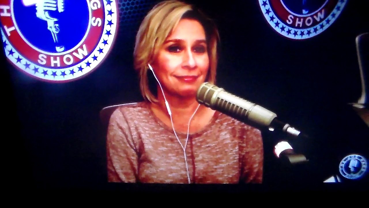 Cari Laque song (much to Joe's chagrin) - YouTube