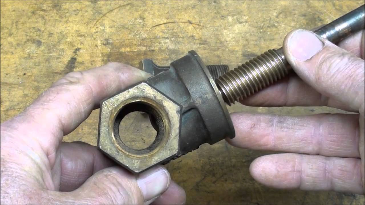 MACHINE SHOP TIPS #128 Cutting a Double Thread on the Lathe Part 1 ...
