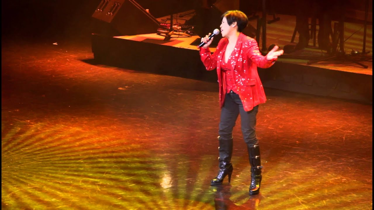 Li Lai Ha 李麗霞 - 冰山大火 - YouTube