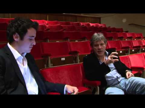 Bruce Dickinson interview at Queen Mary University of London - YouTube