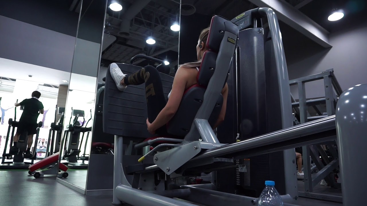 Wide Stance leg press - YouTube