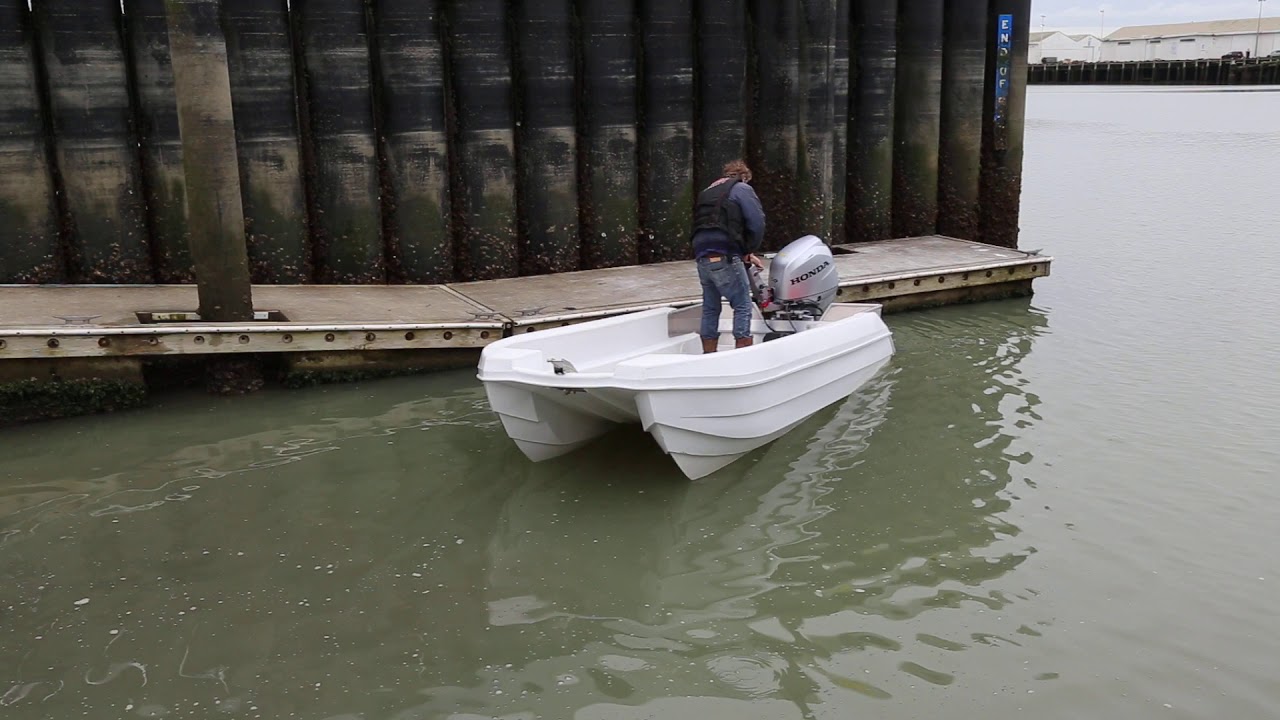 Honda 50hp Honda Outboard on seahull boat - YouTube
