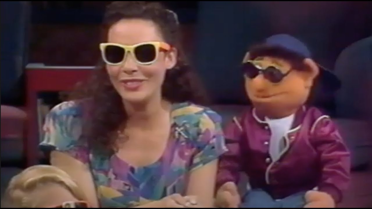 Kino's Storytime with Steve Guttenberg, Fred Savage & Leah Komaiko ...