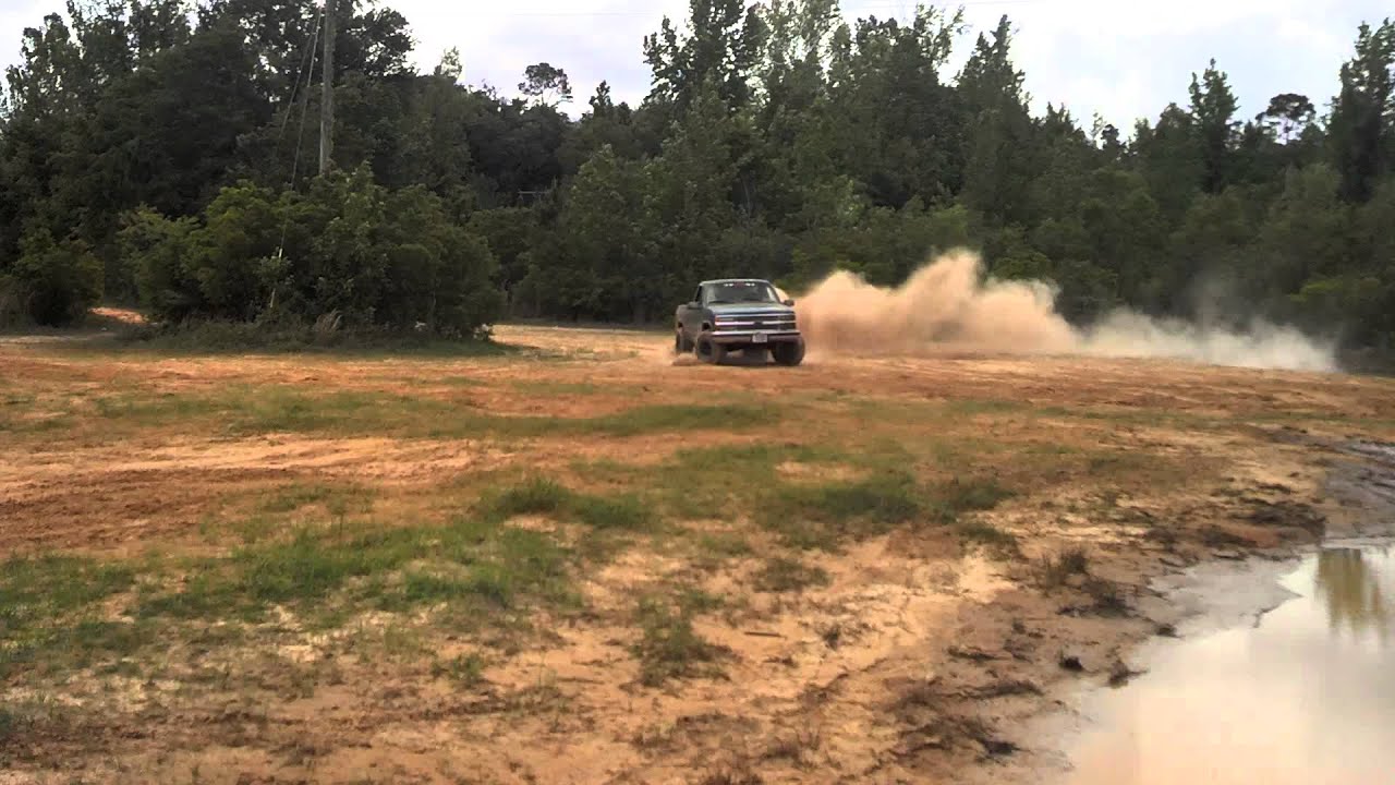 Chevy Cheyenne 4WD Mudding - YouTube