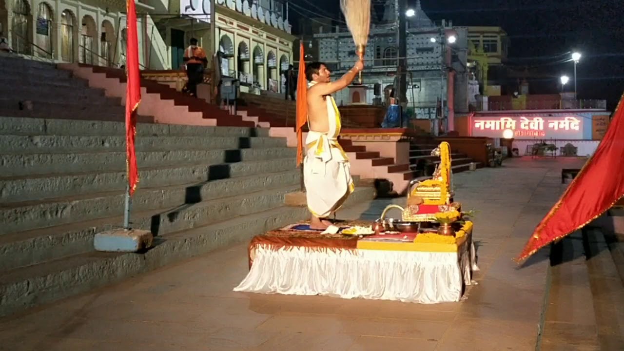 Narmadashtak narmada maharti sethani ghat hoshangabad. - YouTube