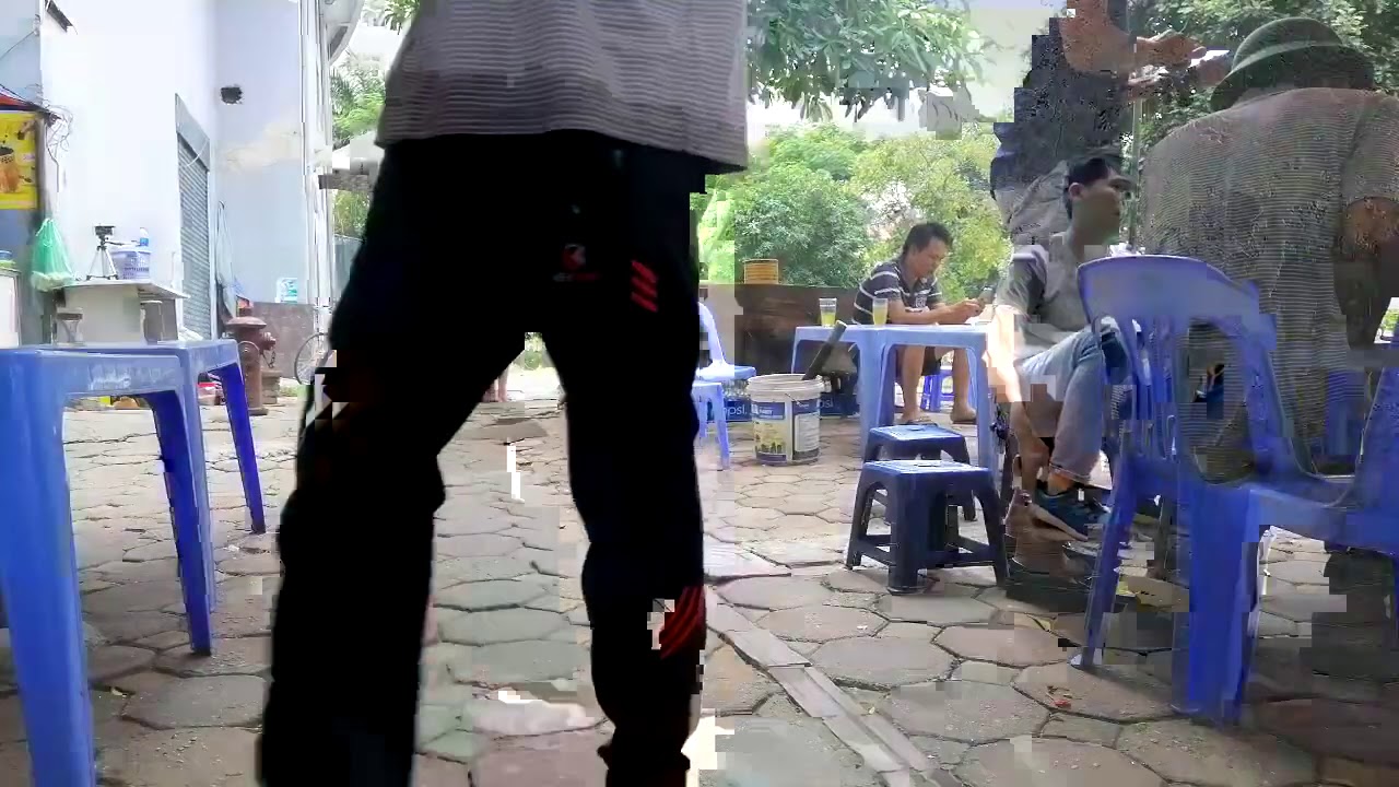 Barbara Gilchrist cách anh áo tím ngồi uong nước phân 2 - YouTube