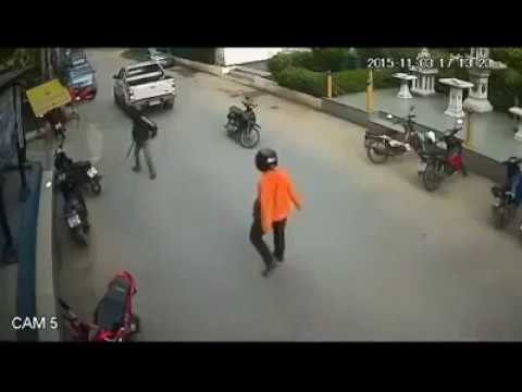 Thai High school Gang Fight!! / Teacher saves students from gunman ...